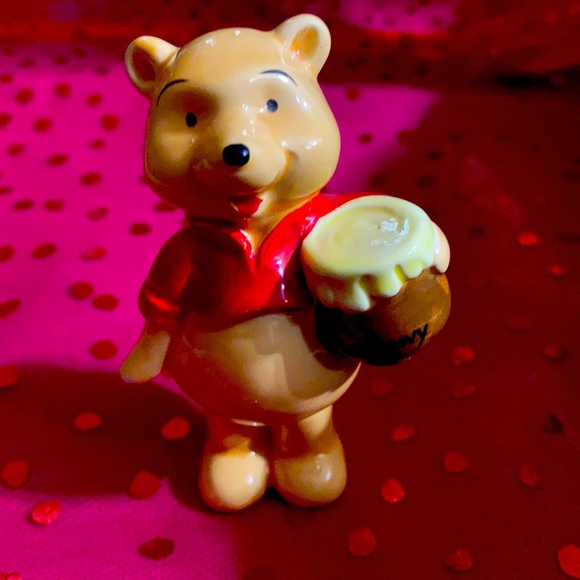 Disney | Accents | Pooh Bear Disney Figurine Porcelain | Poshmark